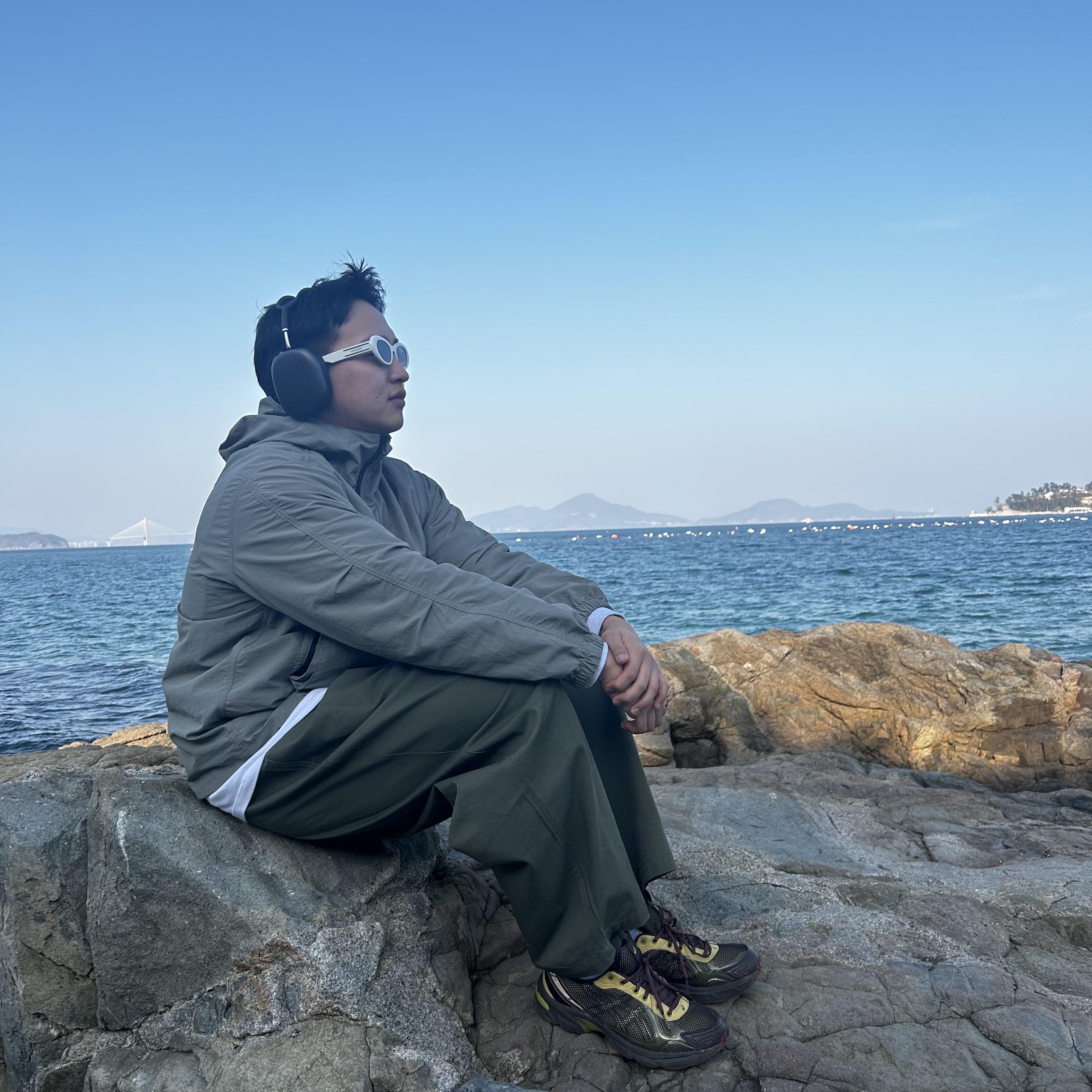 윤정태 (@yoon_jt) 님의 게시물 | KREAM