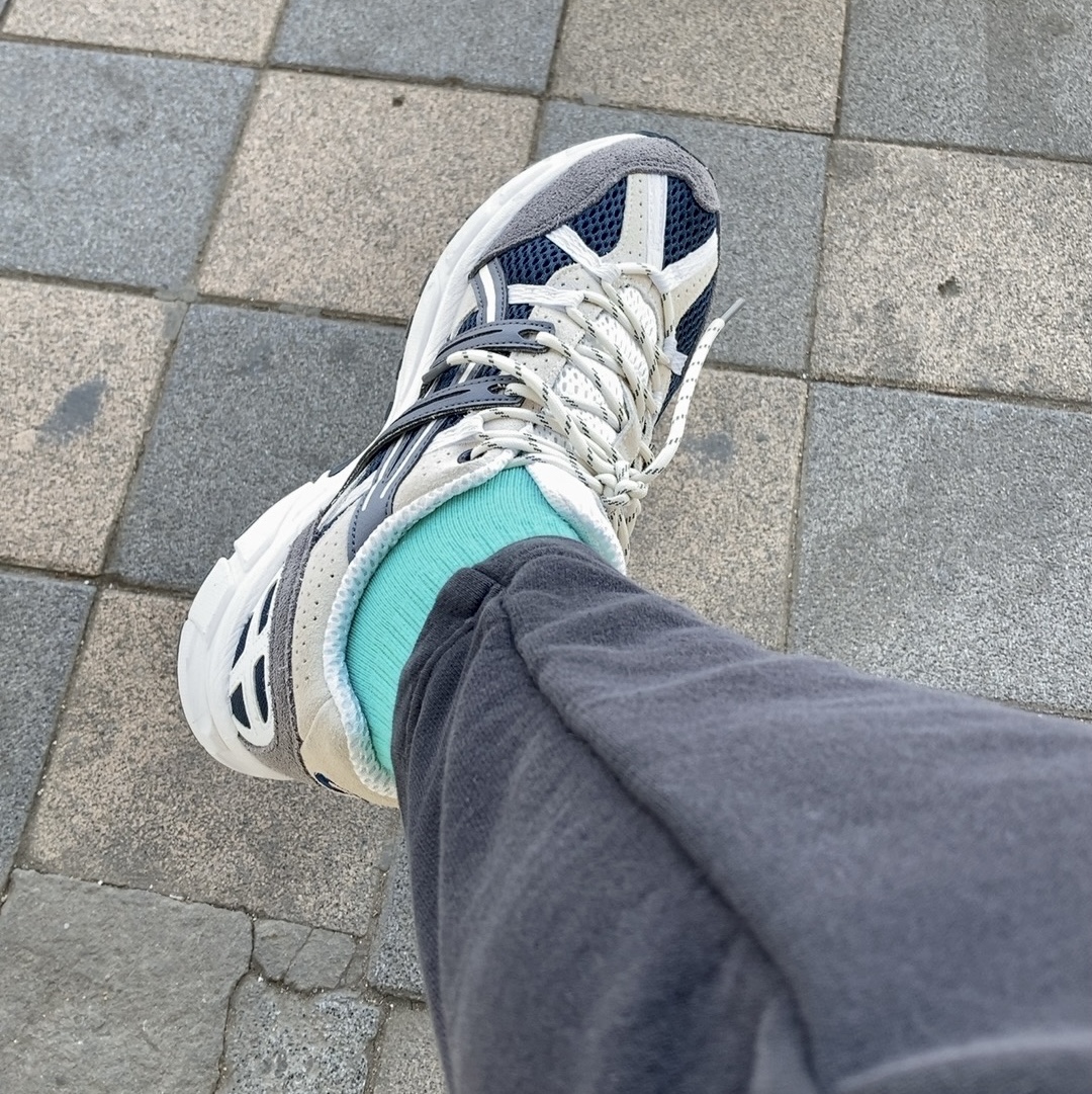 워렌존버 (@s97625) 님의 게시물 | KREAM