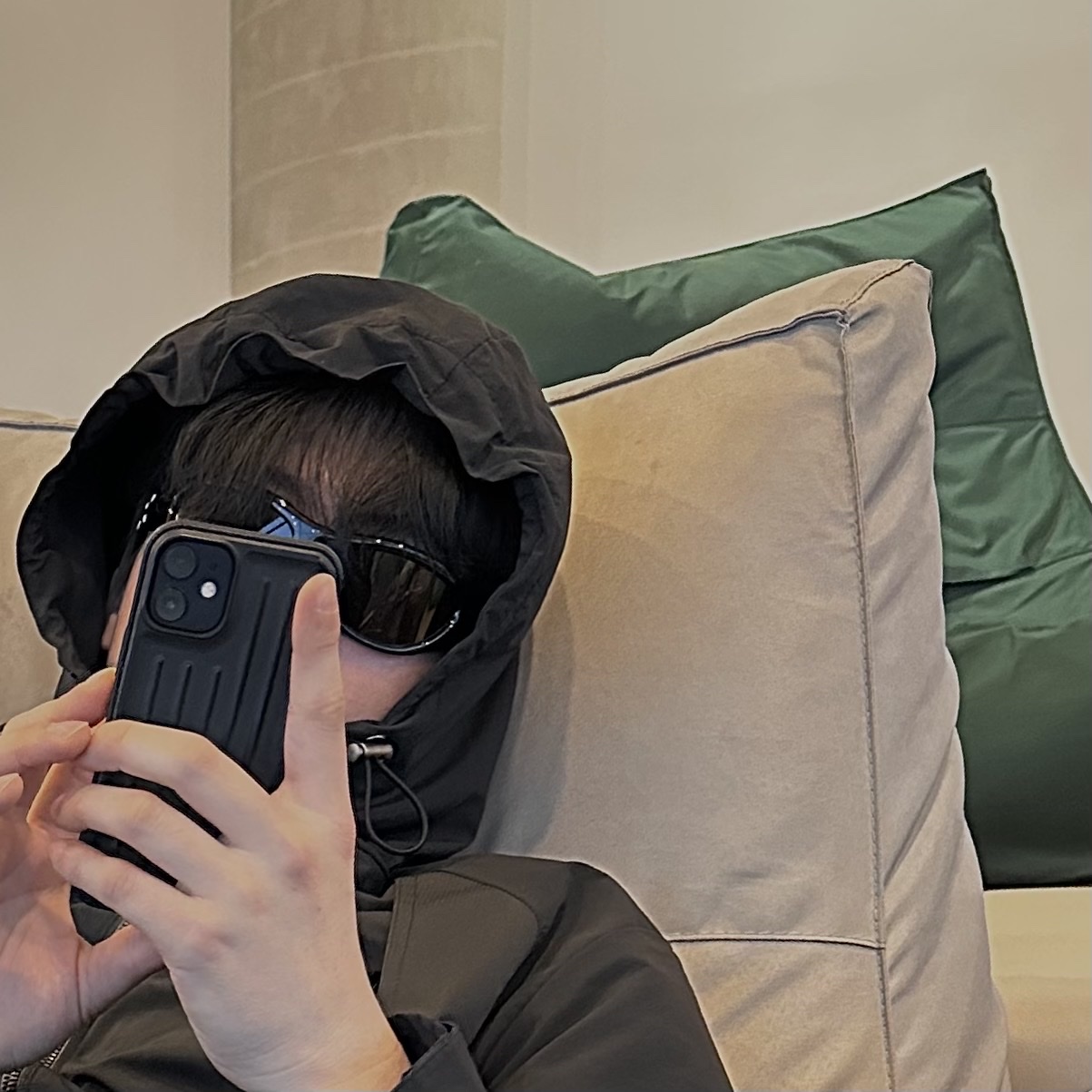 (@zerozzang_) 님의 게시물 | KREAM