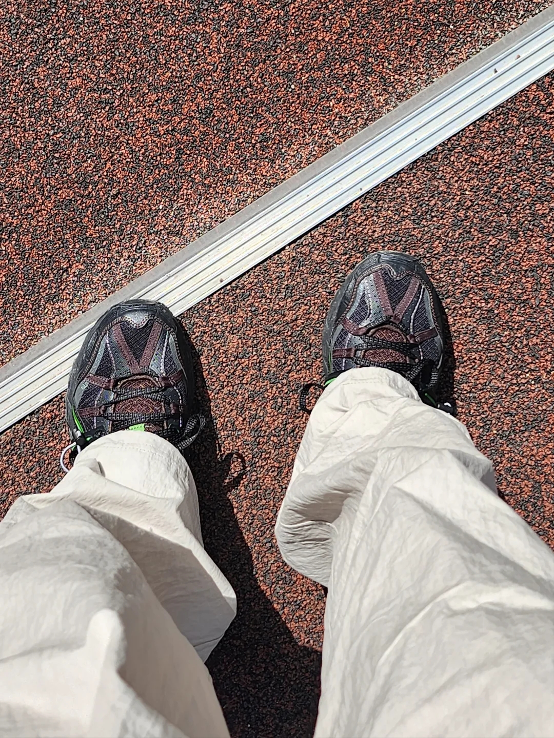 유티지 (@just.tj) 님의 게시물 | KREAM