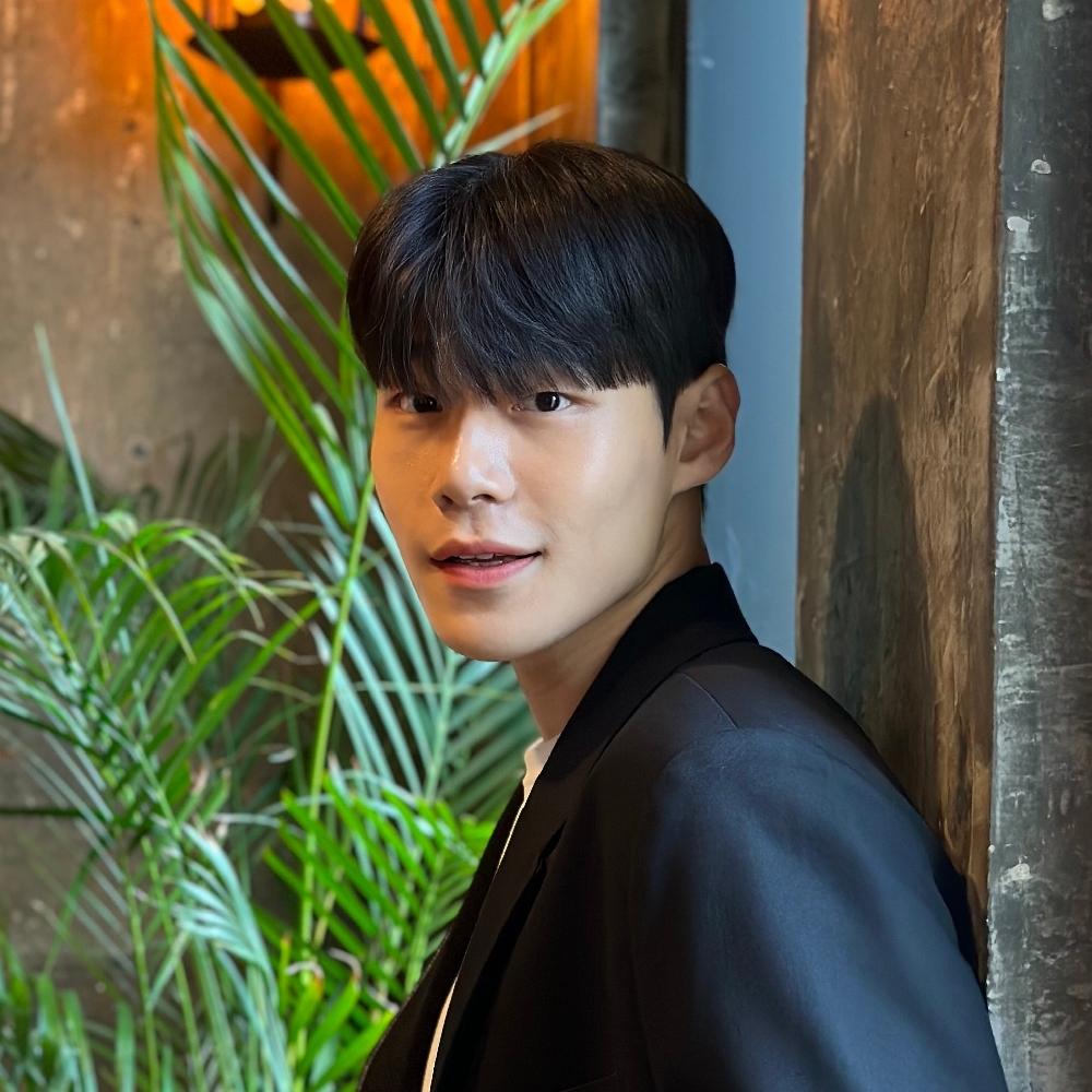 pjs9808 (@jun_seonng) 님의 게시물 | KREAM