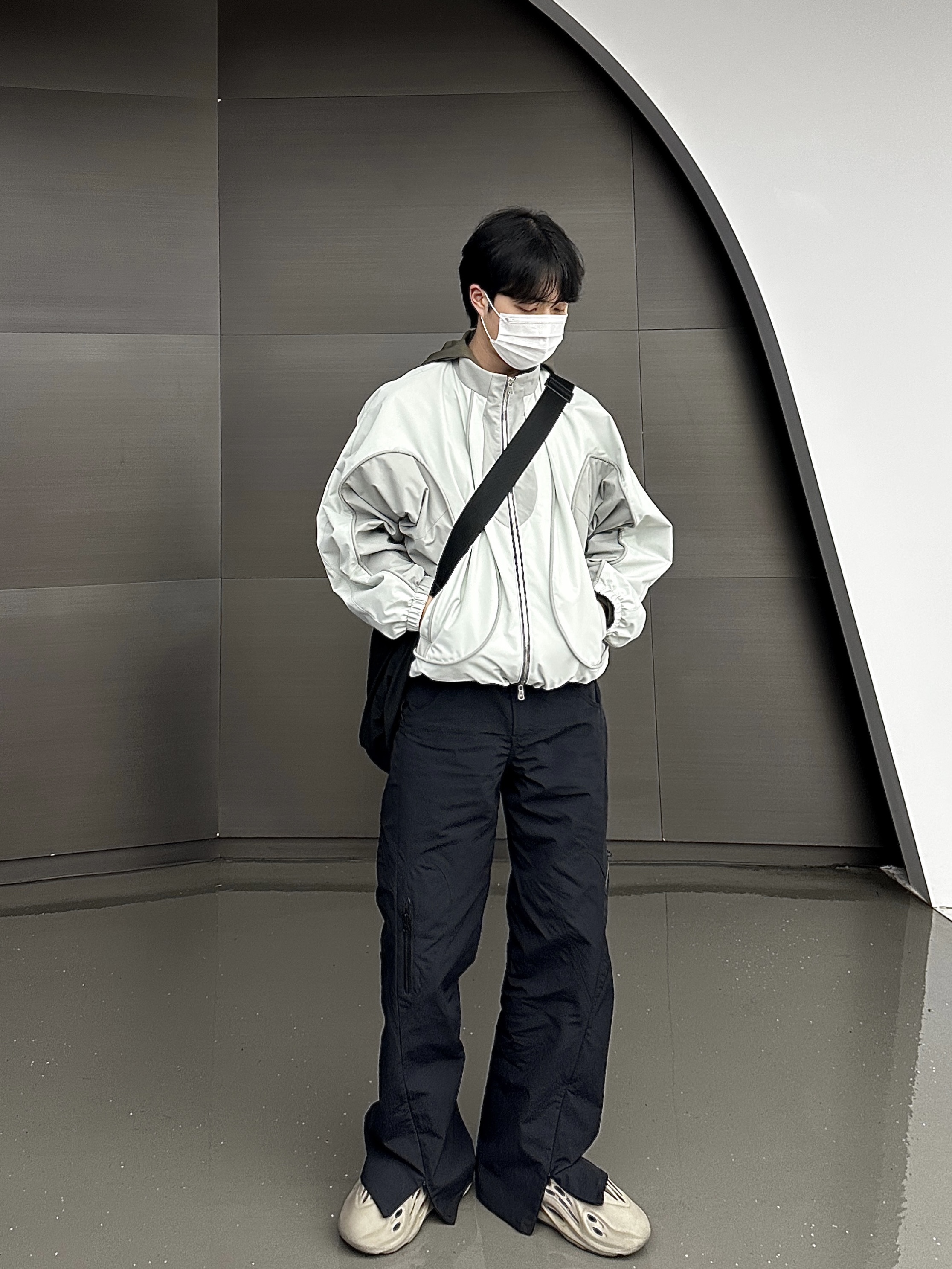 @0____0ne) 님의 게시물 | KREAM