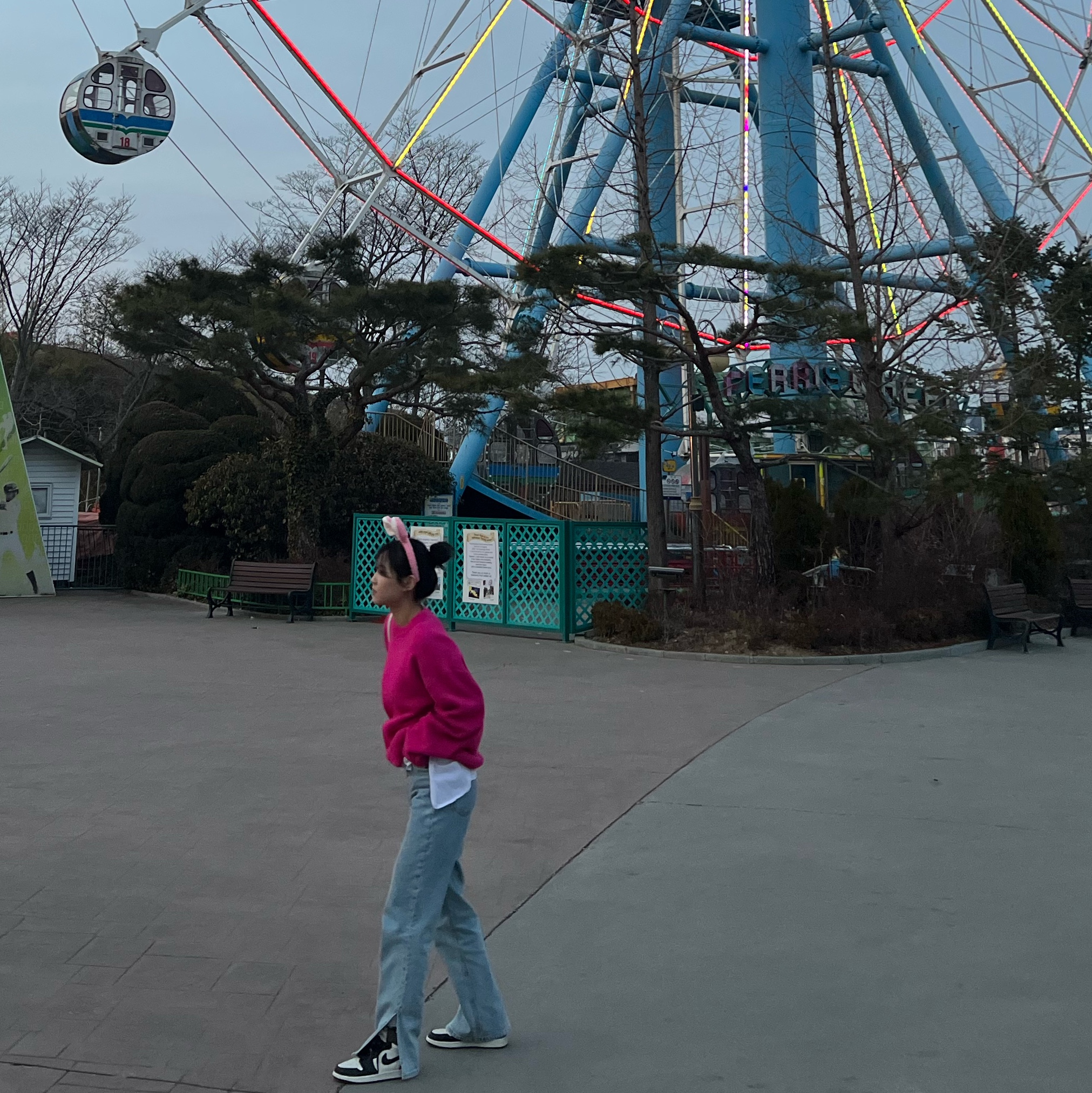 숮 (@su.__.xxi) 님의 게시물 | KREAM