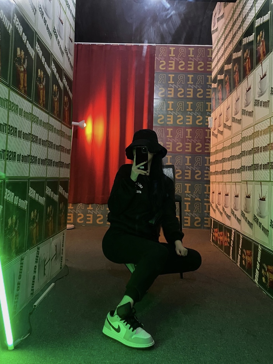 지수 (@ljsww) 님의 게시물 | KREAM