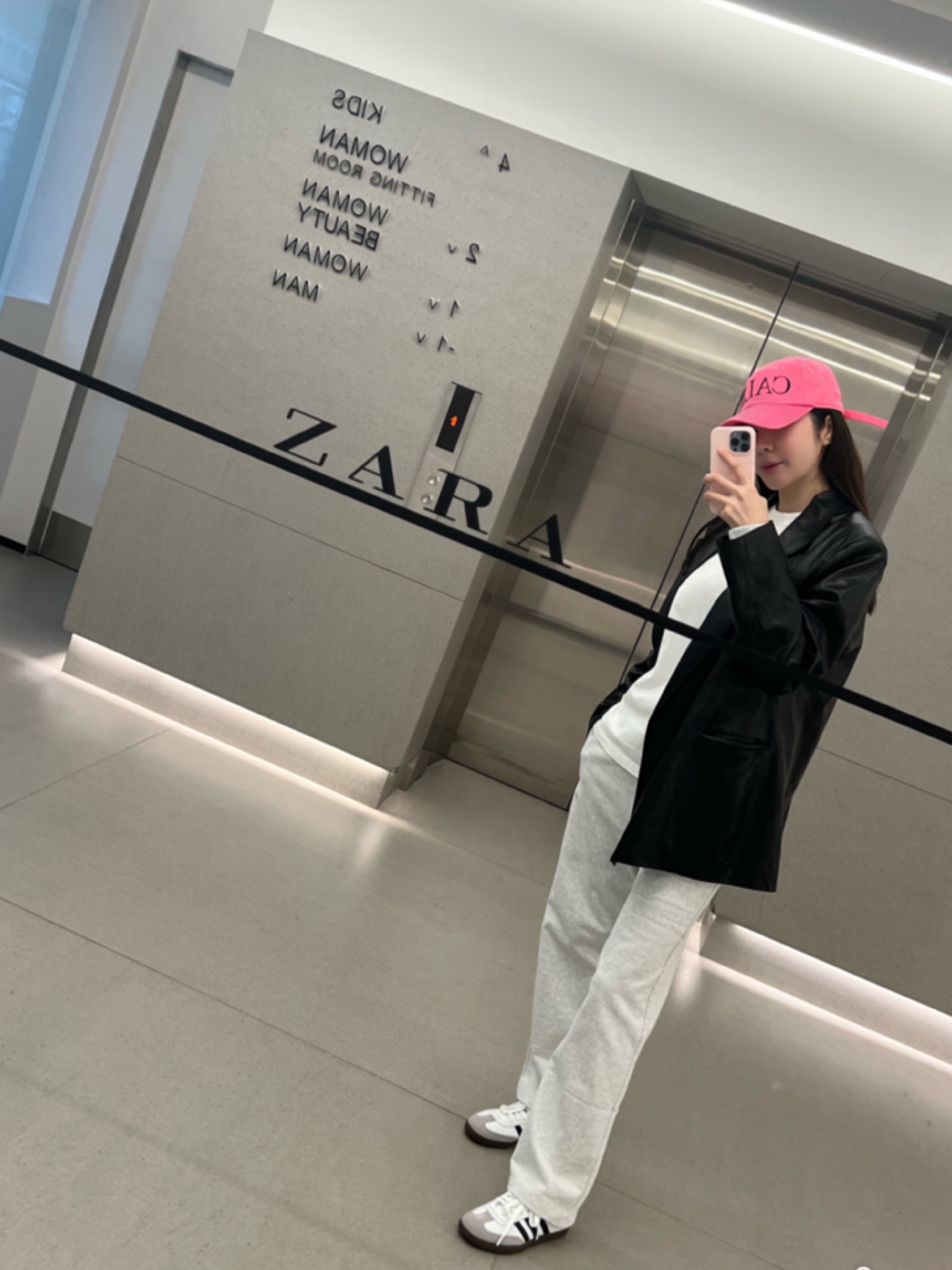 (@uu_love) 님의 게시물 | KREAM