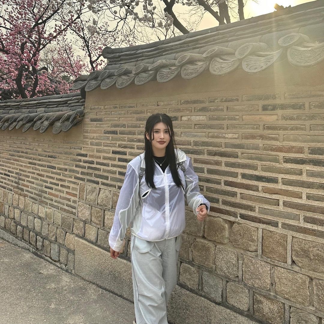 (@collect_any) 님의 게시물 | KREAM