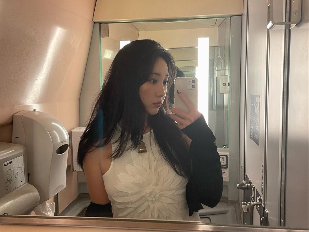 (@collect_any) 님의 게시물 | KREAM