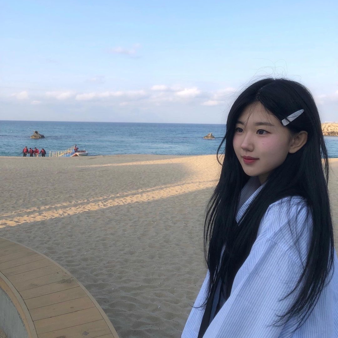 (@collect_any) 님의 게시물 | KREAM