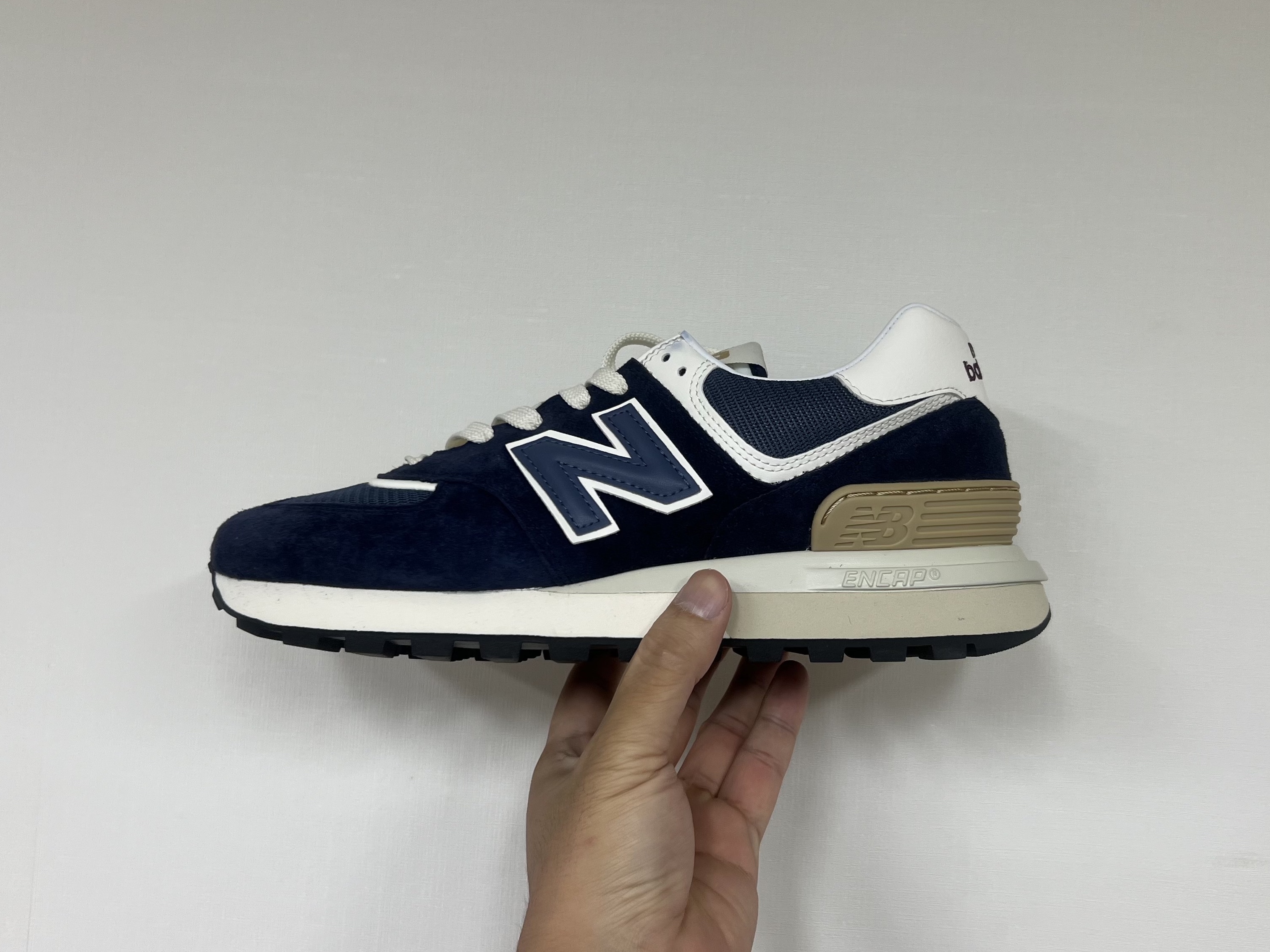 김명규 (@unlucky._.p...) 님의 게시물 | KREAM