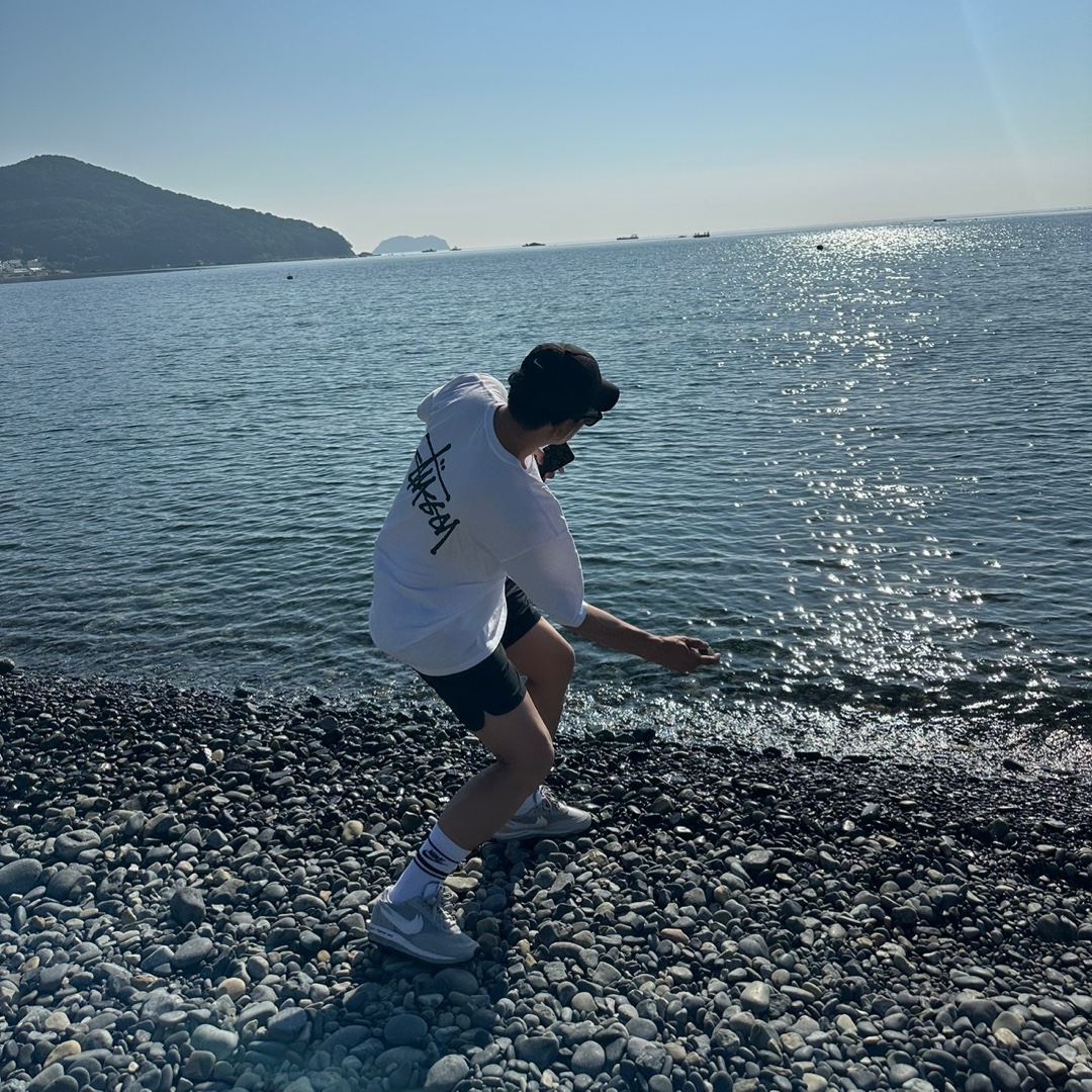 dlftn6877 (@ilsu1202) 님의 게시물 | KREAM