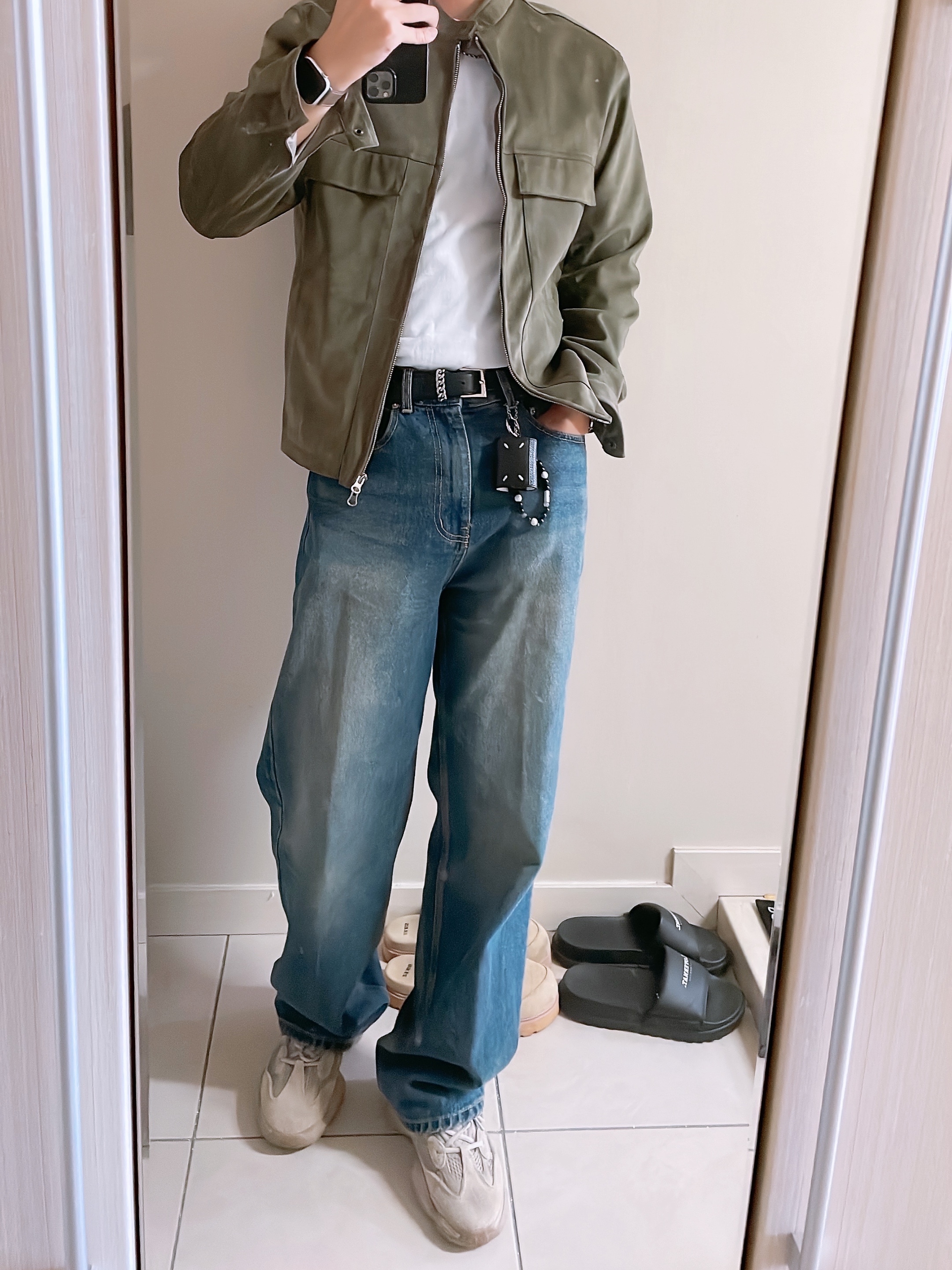 지훈 / 32 (@jihoon92) 님의 게시물 | KREAM