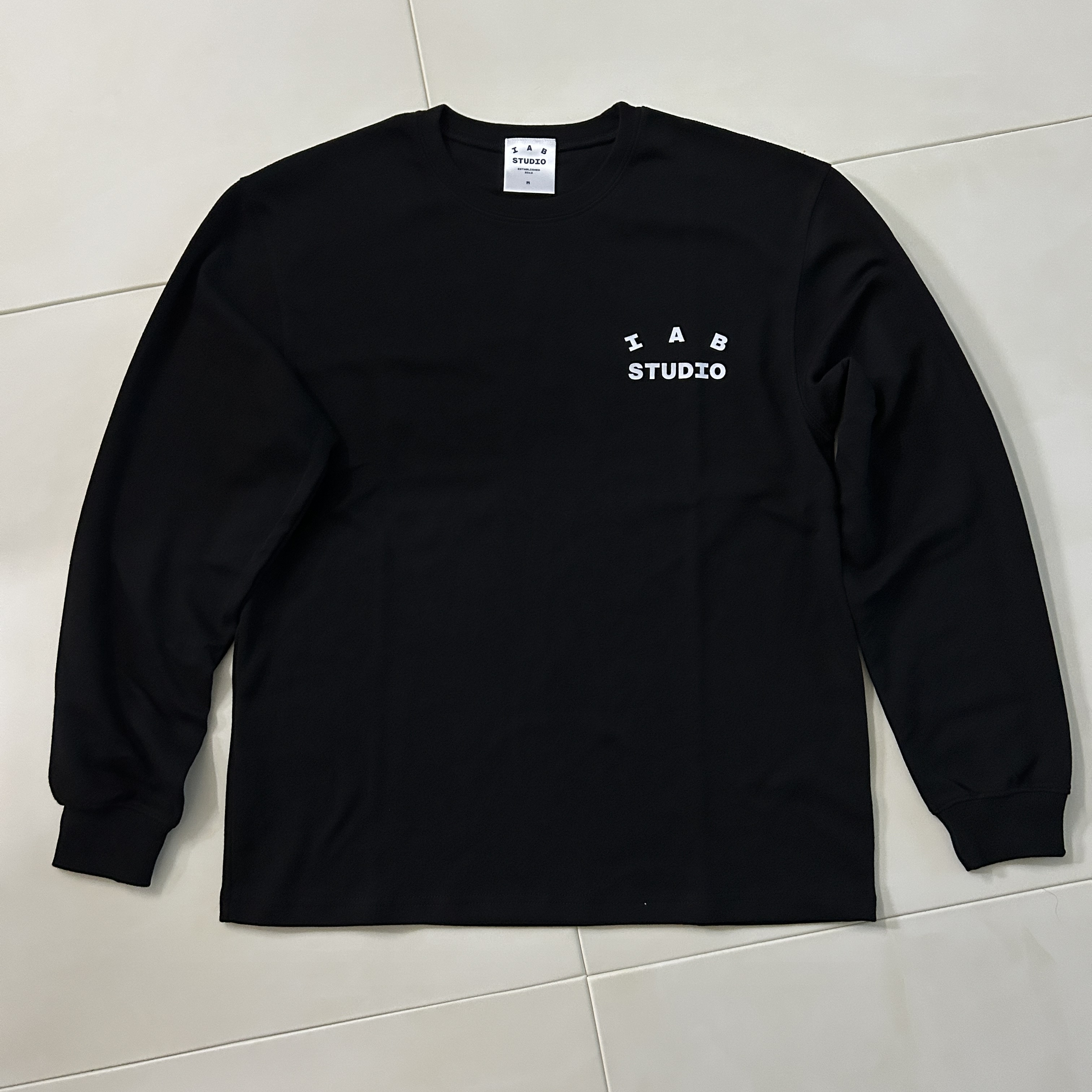 아이앱 iab 롱슬리브 블랙 23FW | KREAM