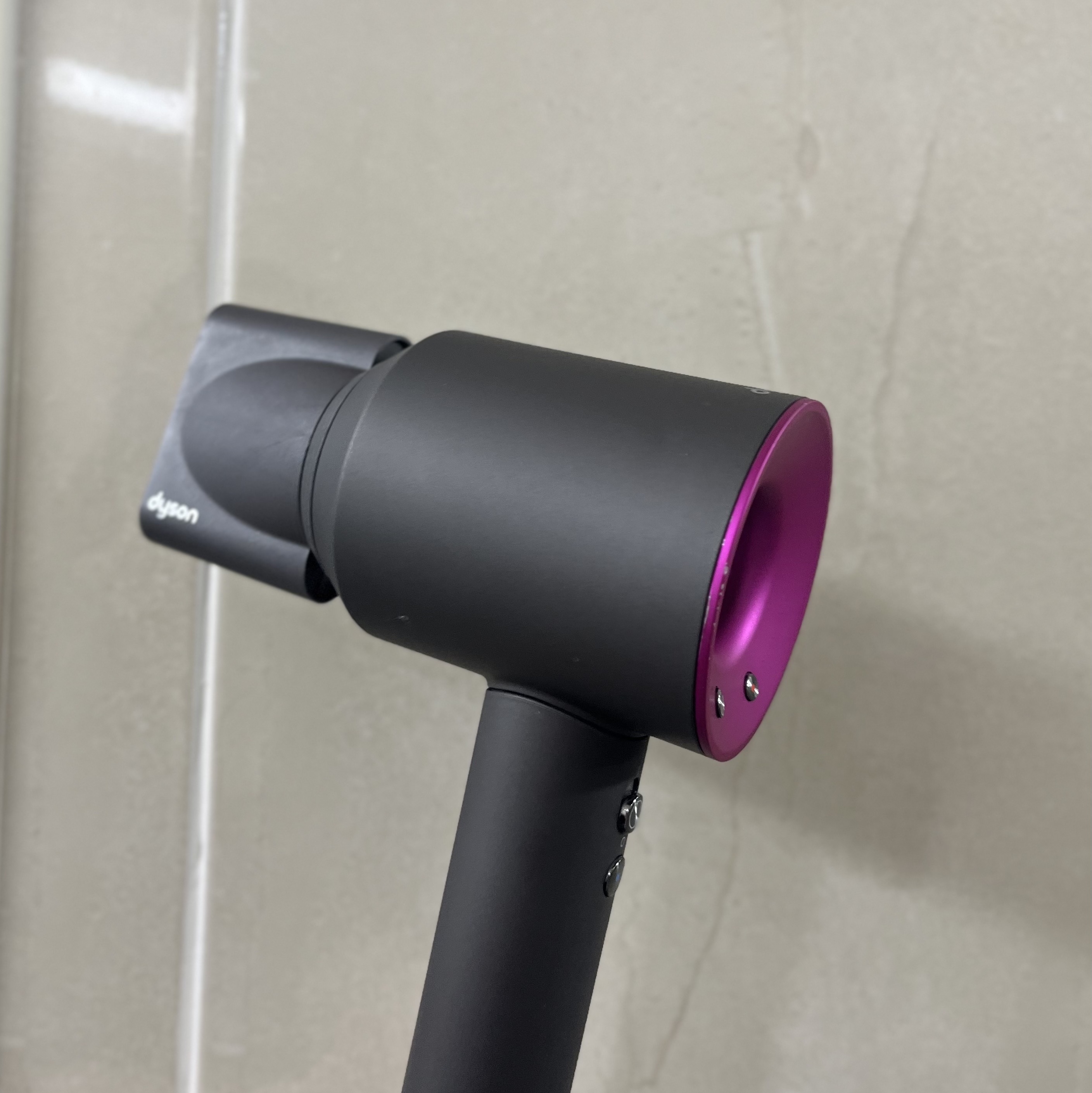 (@jeongums) 님의 게시물 | KREAM