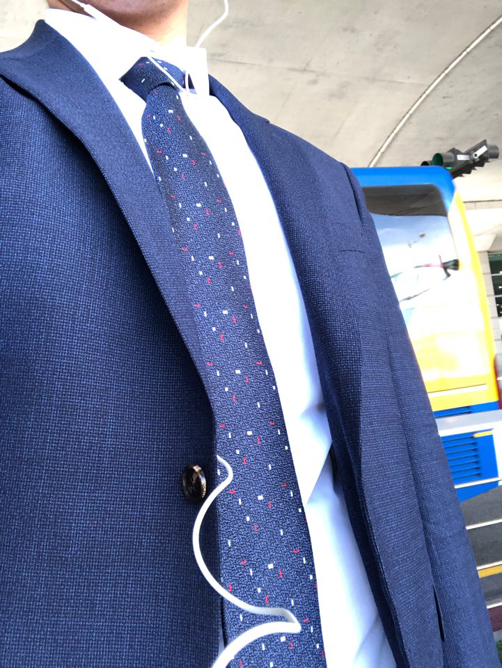 성수 (@bmw.su) 님의 게시물 | KREAM