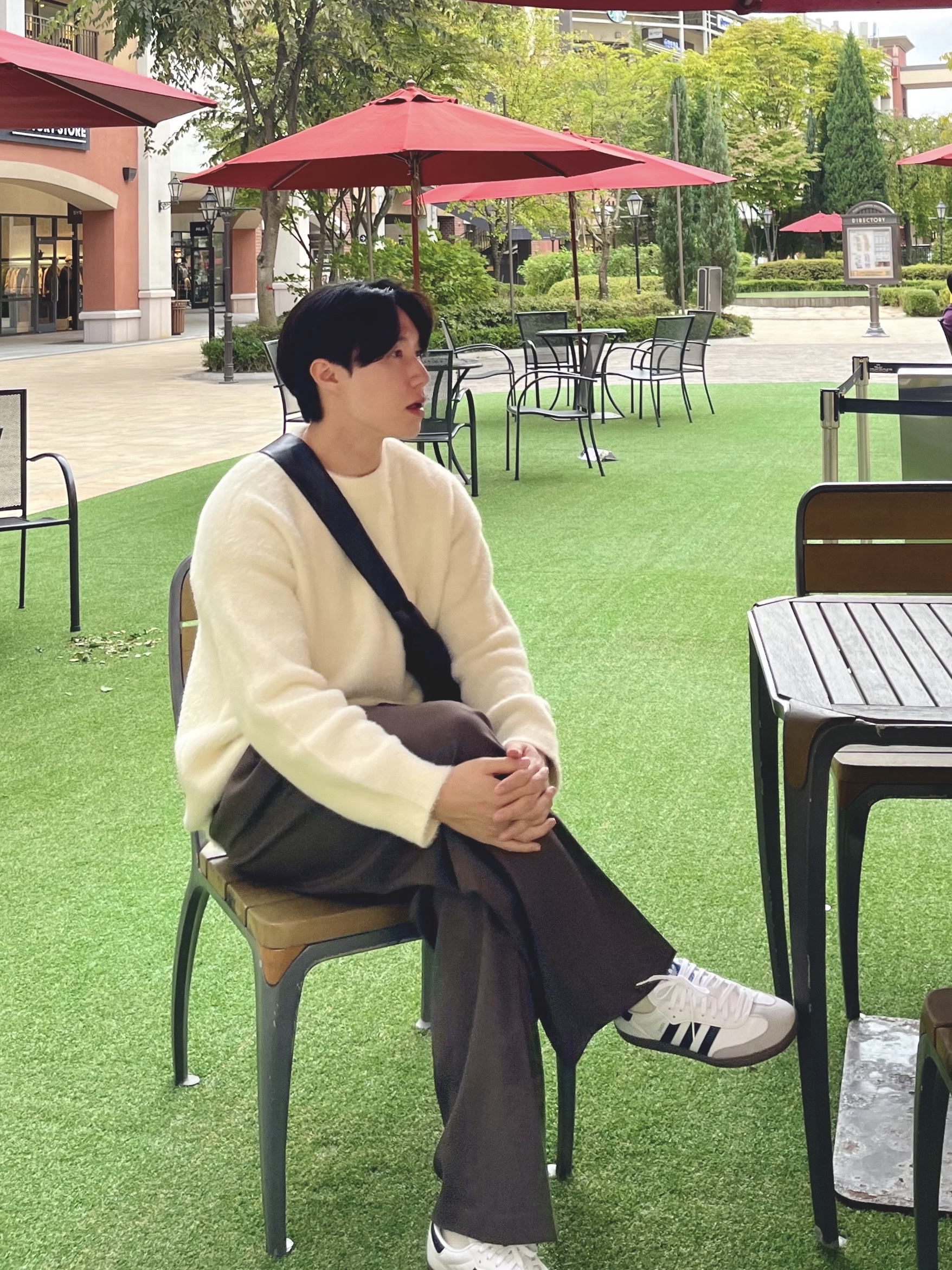 hwangryul (@ryul_hwang) 님의 게시물 | KREAM