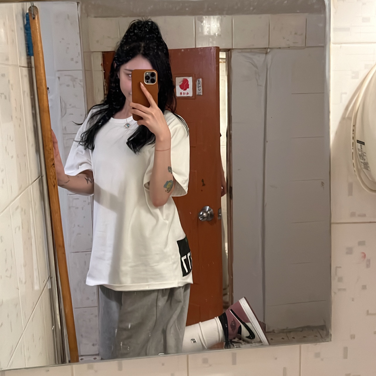 단비 (@dan__vv_) 님의 게시물 | KREAM