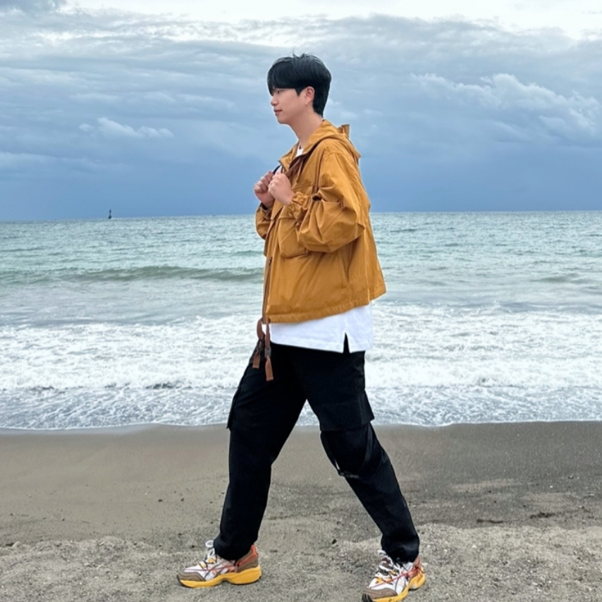 luyhjk1325 (@dg_ehrb) 님의 게시물 | KREAM