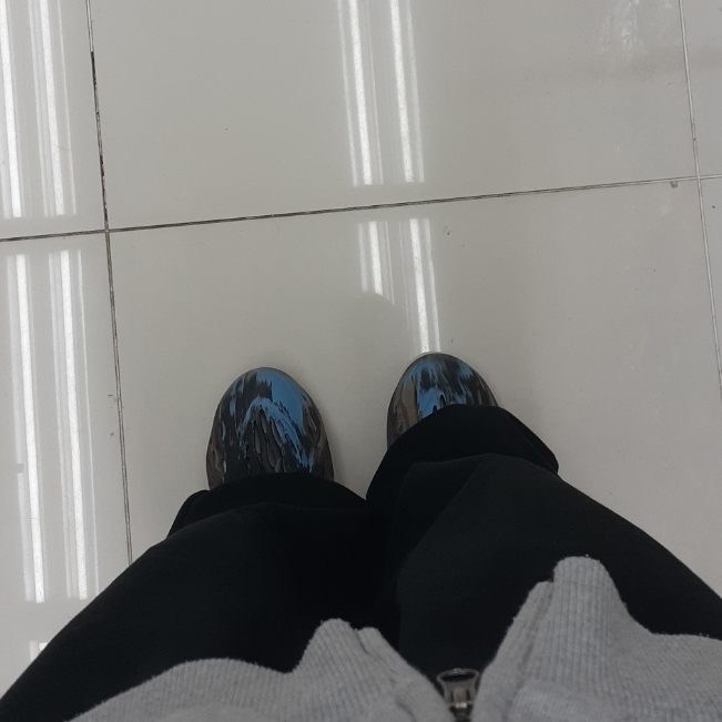 (@macaronron) 님의 게시물 | KREAM