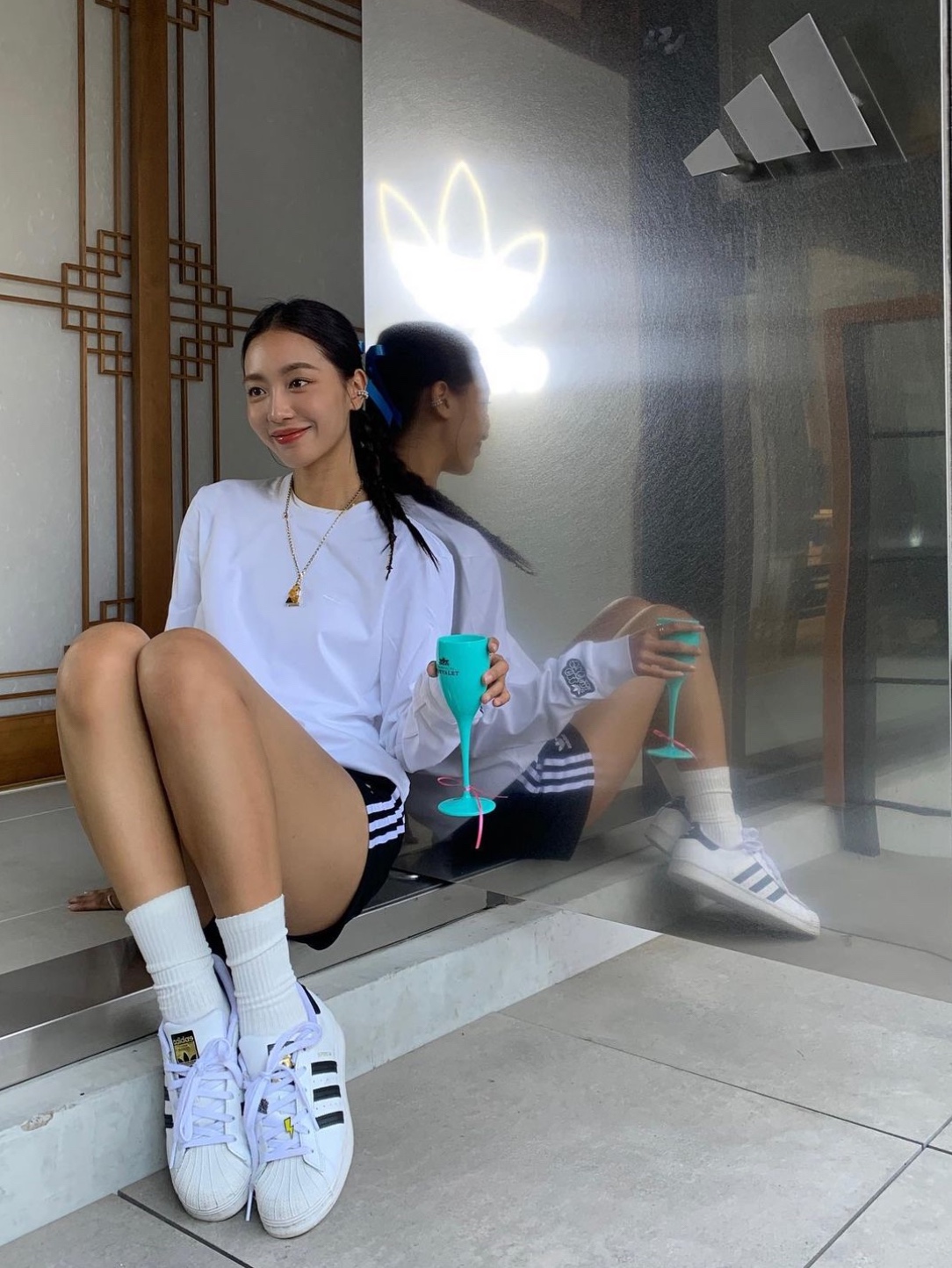 (@celeb_item) 님의 게시물 | KREAM