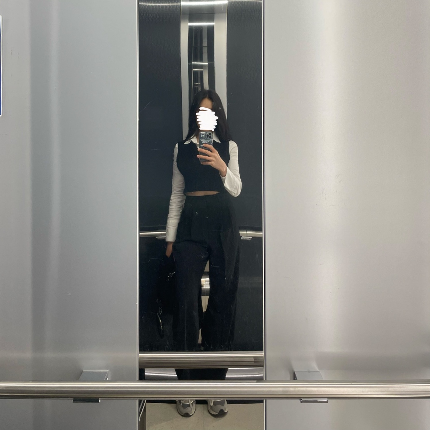 (@zn8p50) 님의 게시물 | KREAM