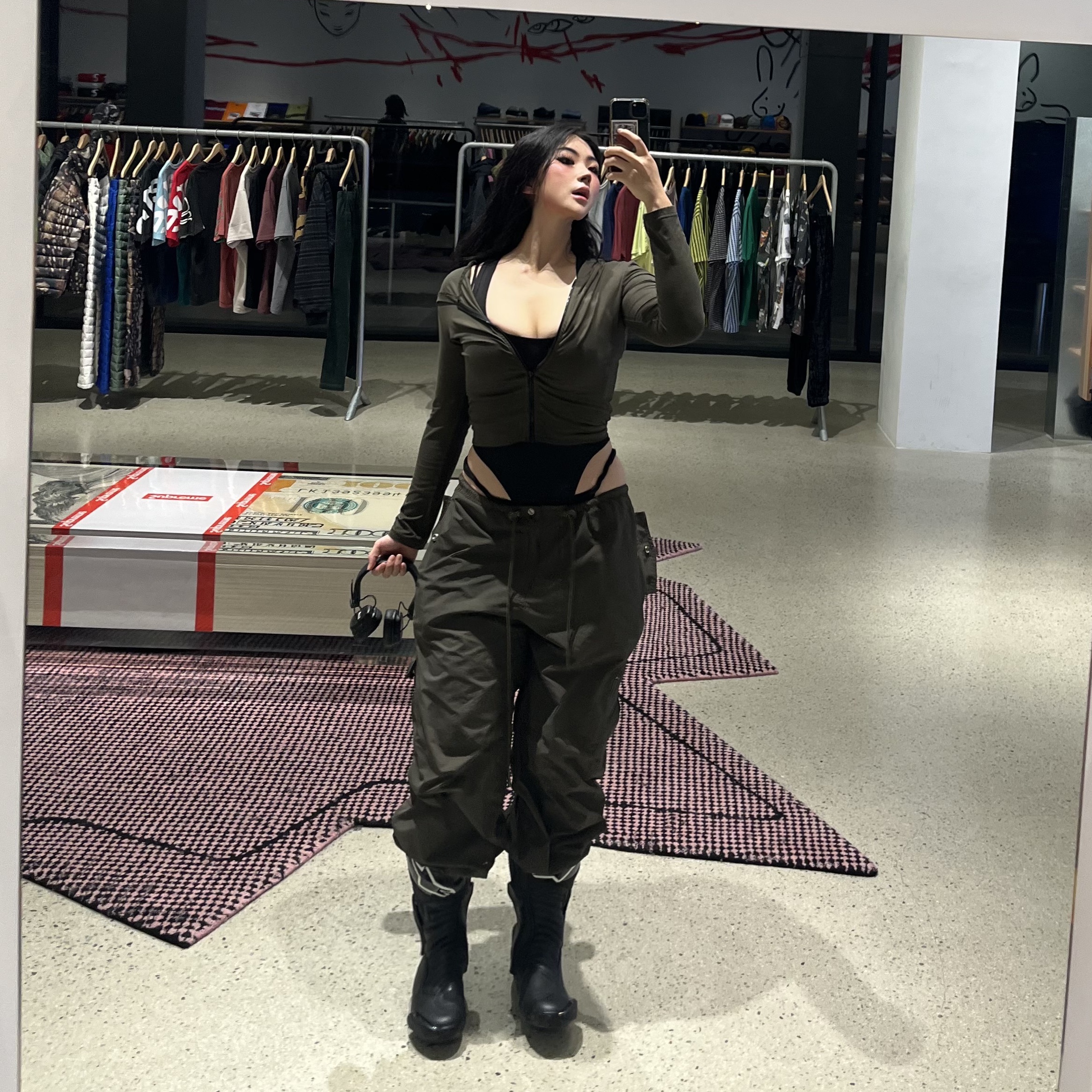 엄청이쁜모자 겟🖤🖤 | KREAM