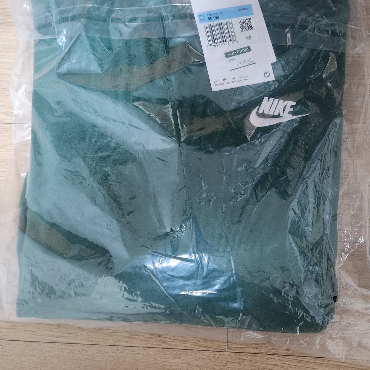 라루사 (@gok8tt) 님의 게시물 | KREAM