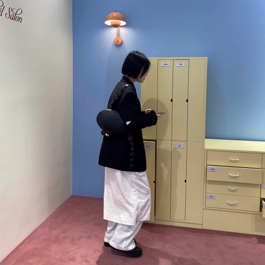 정이 (@wjdd__l) 님의 게시물 | KREAM