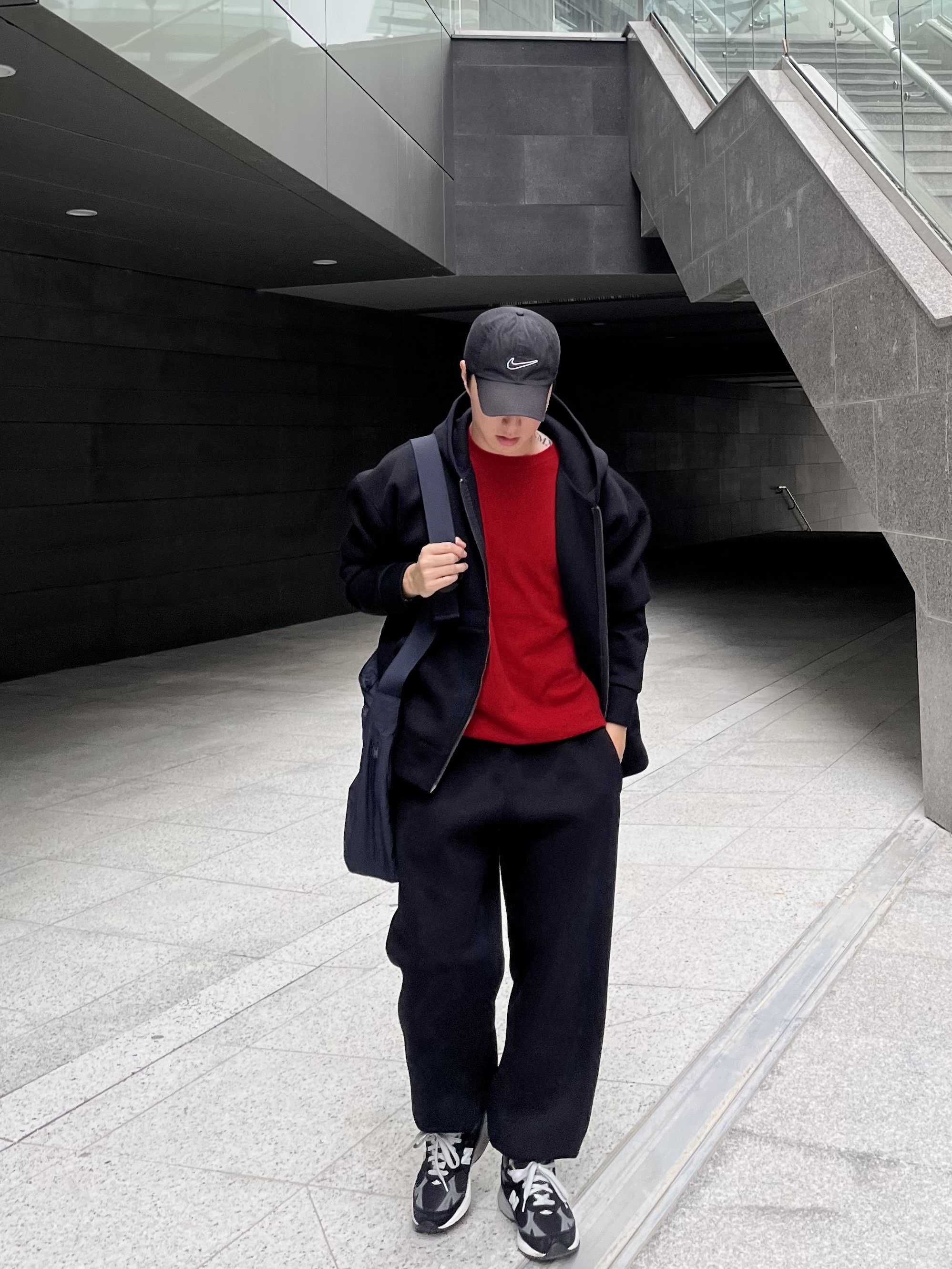 hwangryul (@ryul_hwang) 님의 게시물 | KREAM