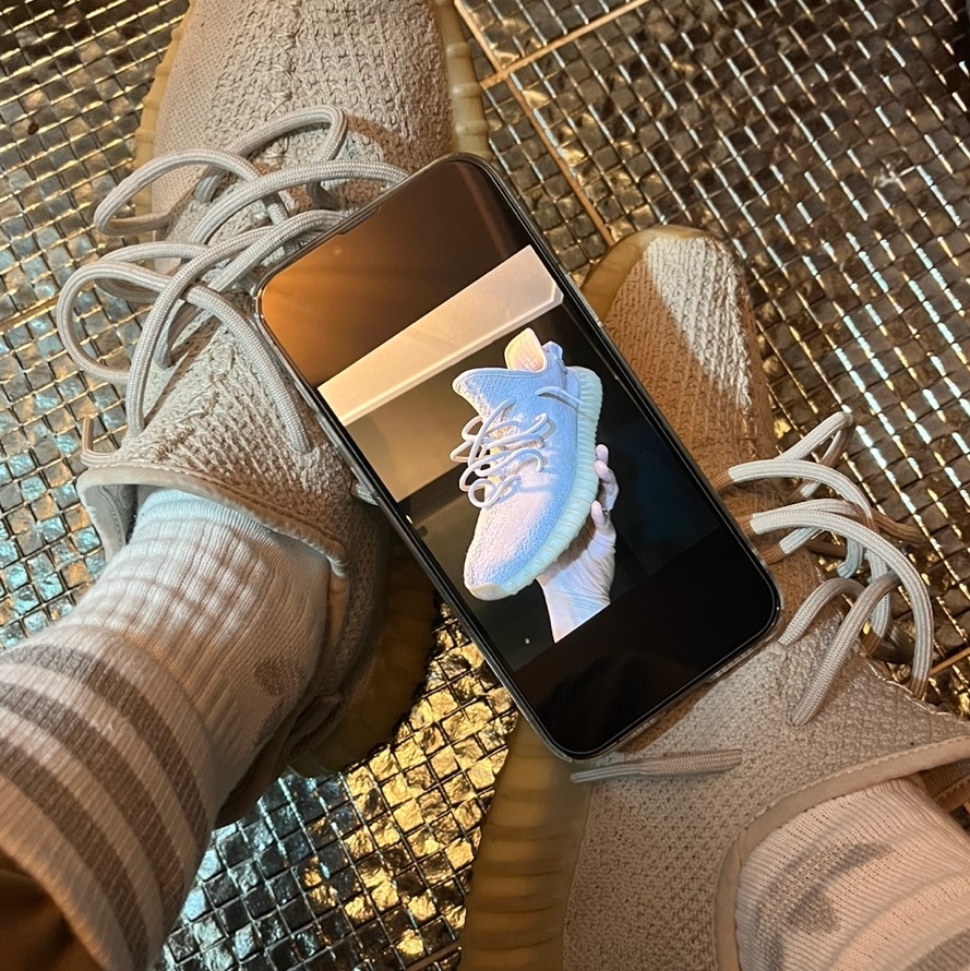 고소한 참깨🤎 | KREAM