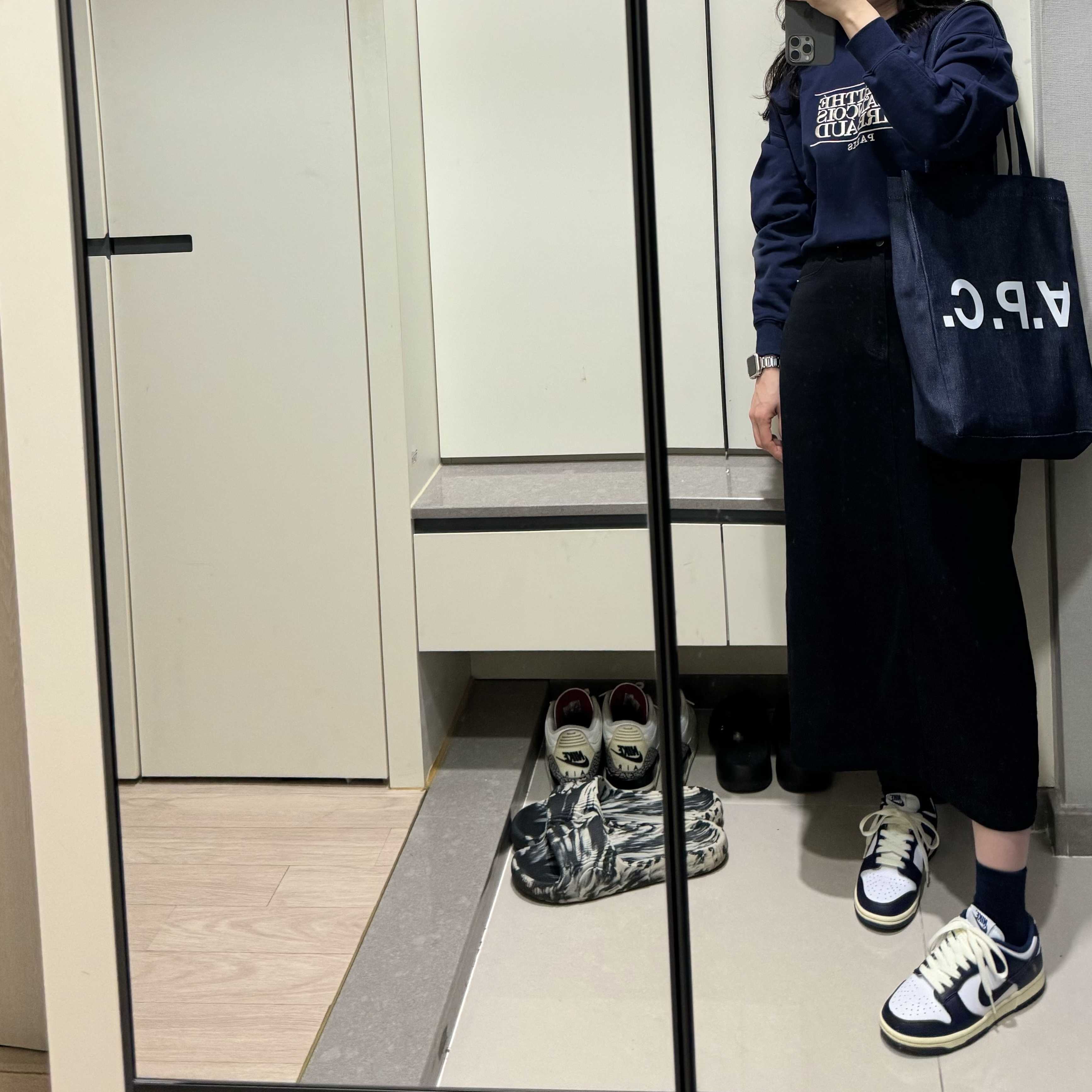 @uuuu_jeeni) 님의 게시물 | KREAM