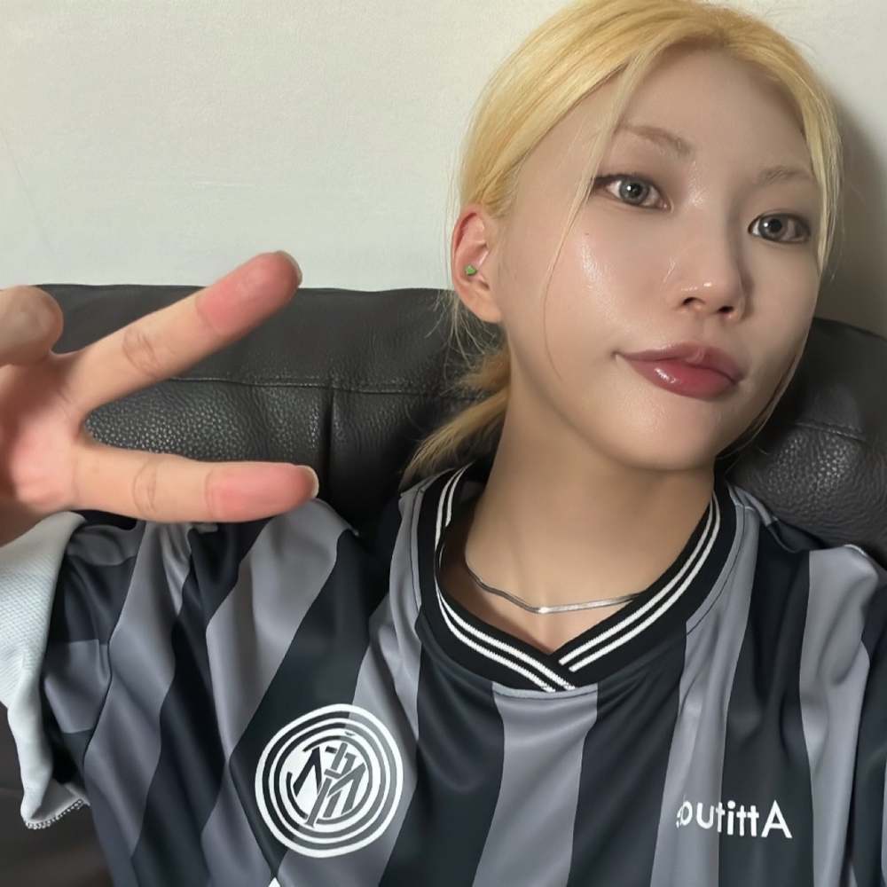 단비 (@danb_) 님의 게시물 | KREAM