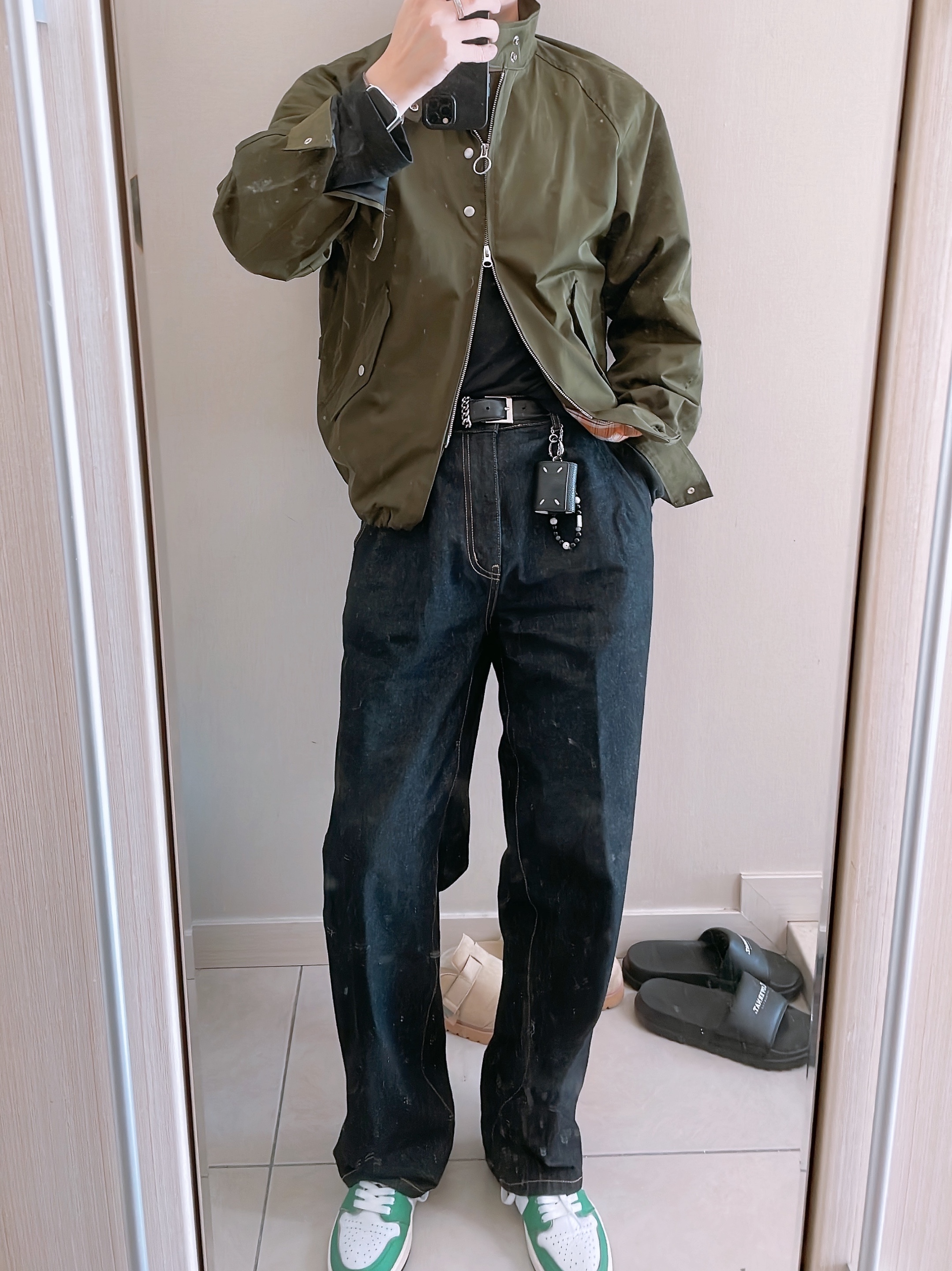 지훈 / 32 (@jihoon92) 님의 게시물 | KREAM