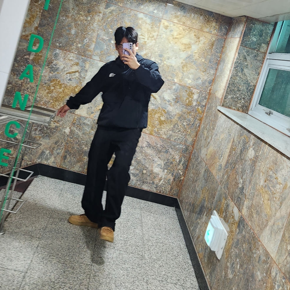 175 69 슬림근육 | KREAM