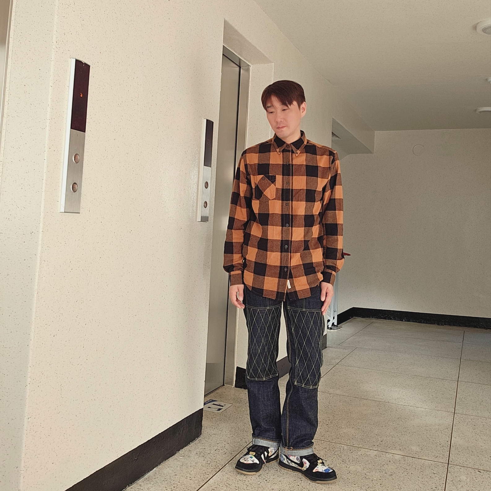 바람 많이 부네요 ㅠ | KREAM