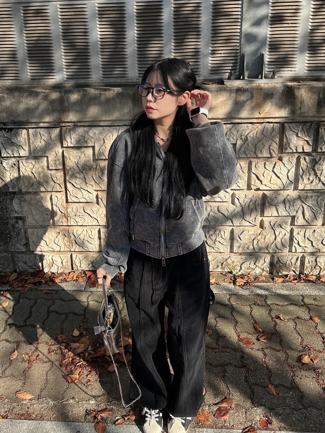 혜닝 (@h._.vely) 님의 게시물 | KREAM