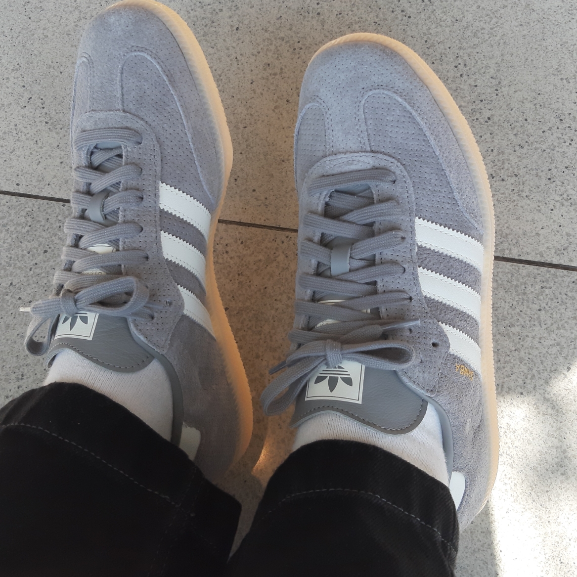 삼바 OG 그레이 | KREAM