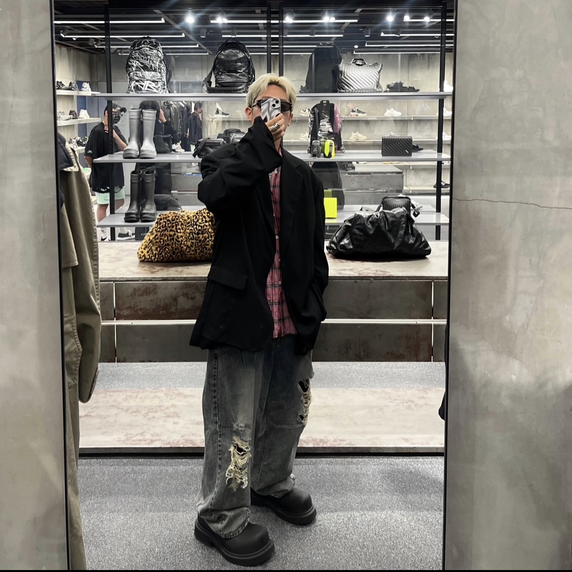 ㅈㅎ (@l__________eo) 님의 게시물 | KREAM