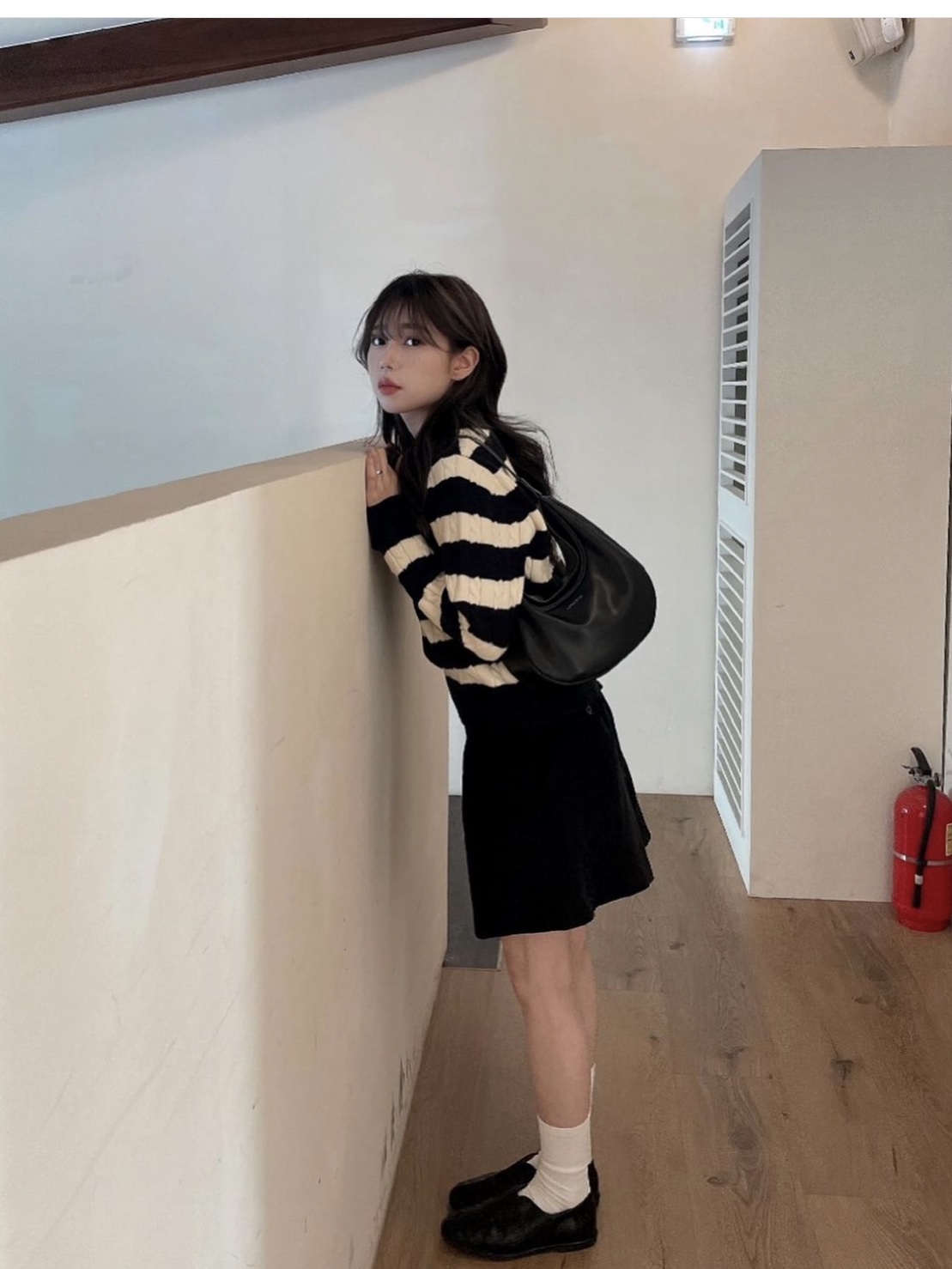 혜링 (@h._.vely) 님의 게시물 | KREAM