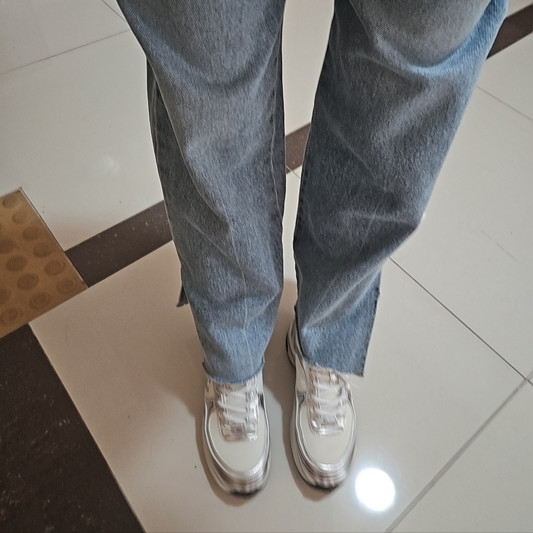 (@s.se_young) 님의 게시물 | KREAM