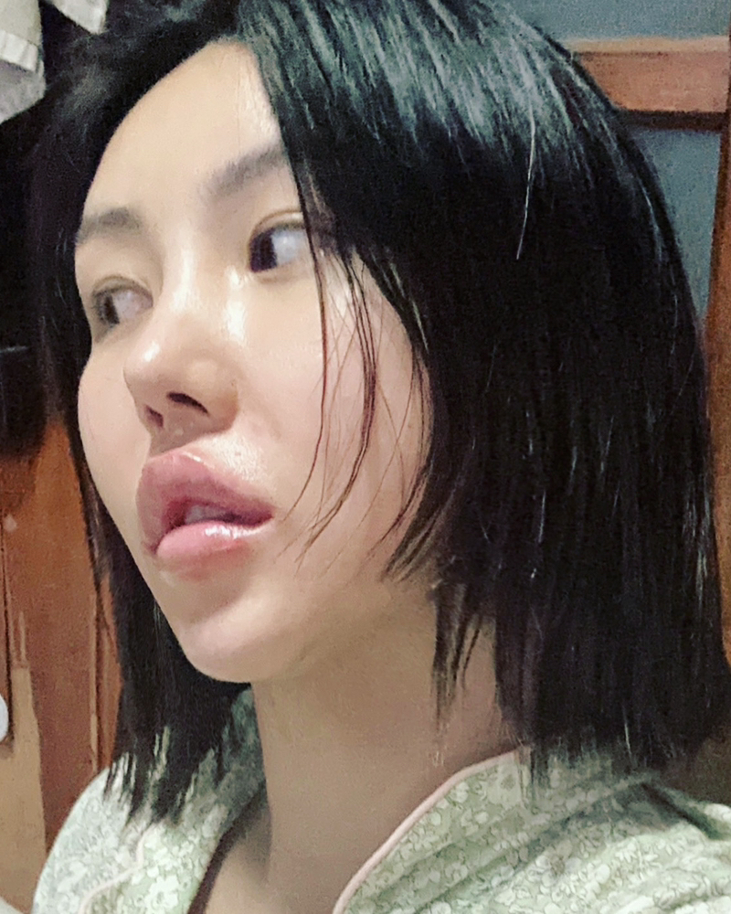 오찌보호자 (@ozzizzizzi) 님의 게시물 | KREAM