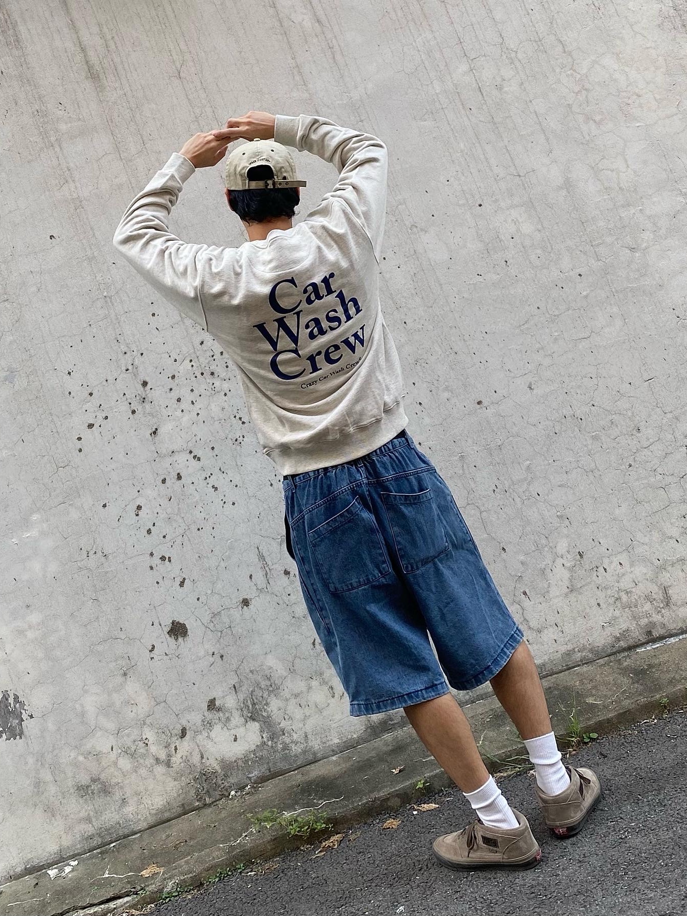 가을이 조금만 더 천천히 갔으면.. | KREAM