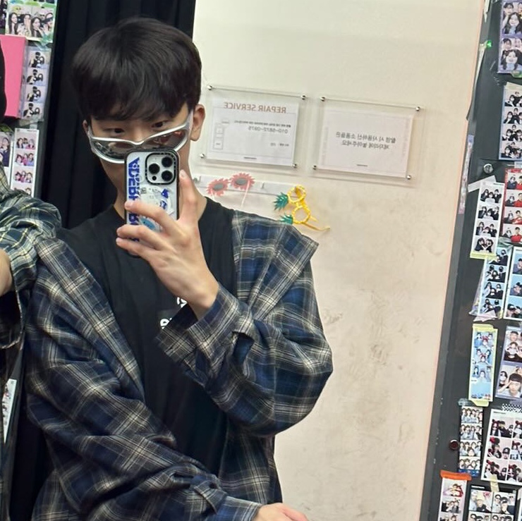 쭨 (@jwwon) 님의 게시물 | KREAM