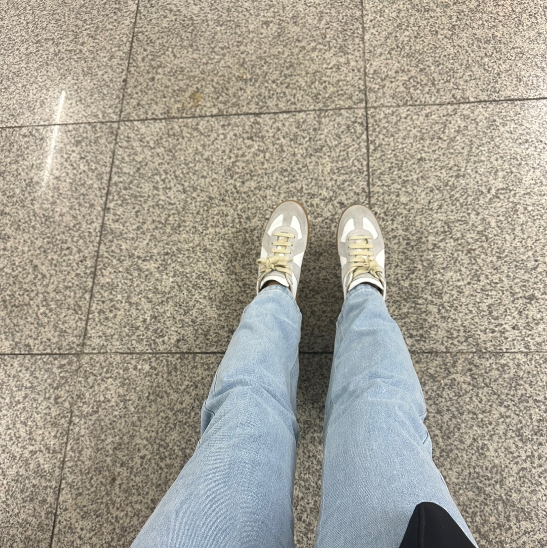 나블리 (@n_ara.__.u) 님의 게시물 | KREAM