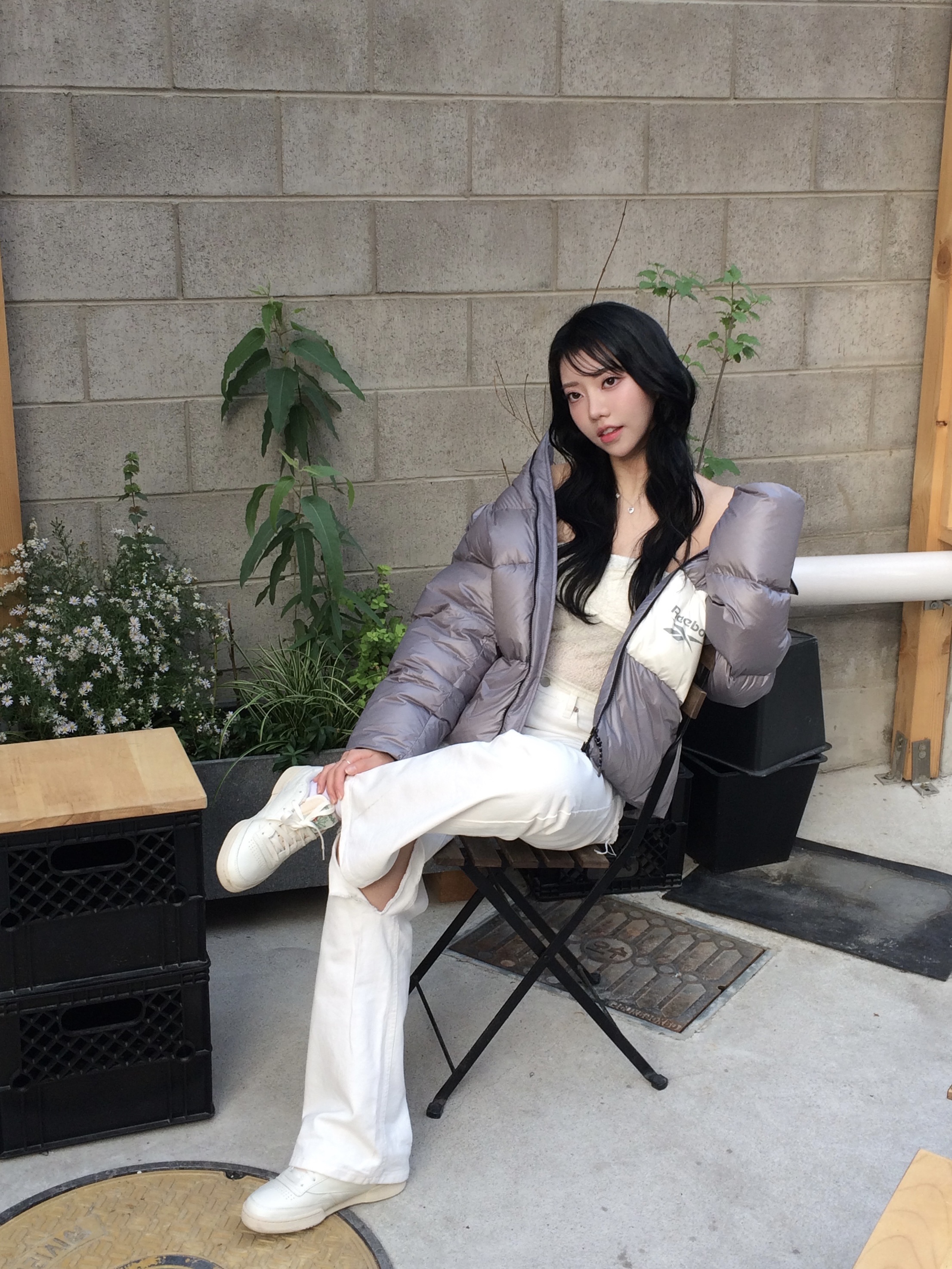 민주 (@miing.9) 님의 게시물 | KREAM