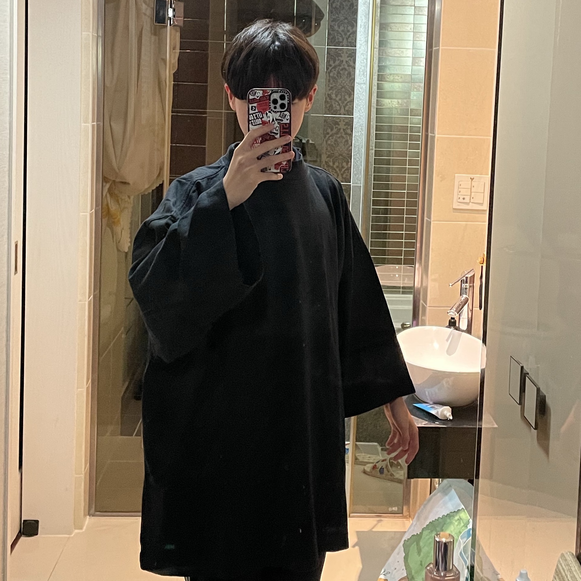 너무 큰데 | KREAM