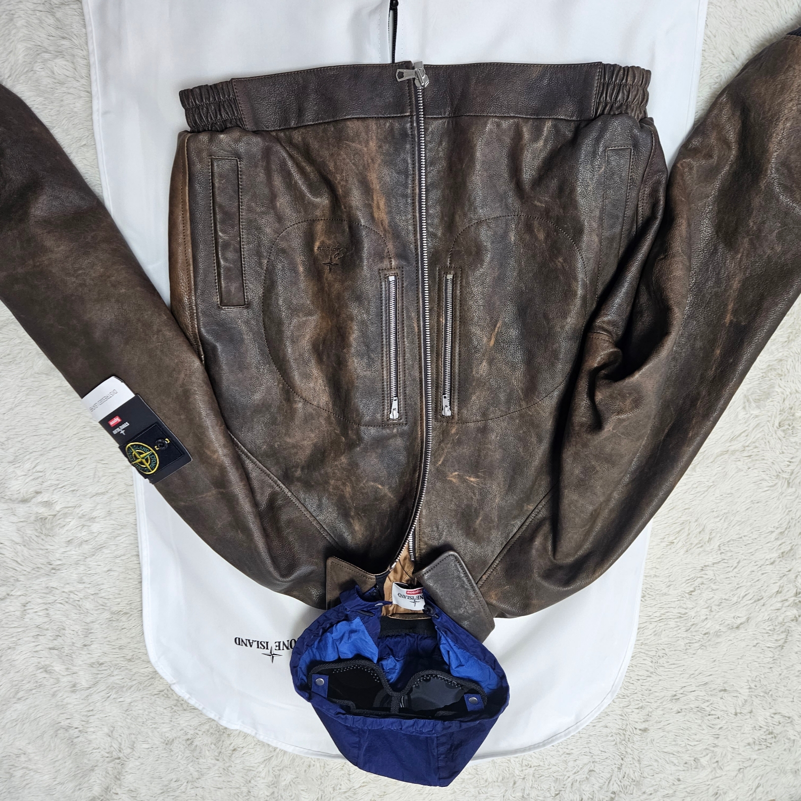 kkbbuu81 (@gpbhch) 님의 게시물 | KREAM