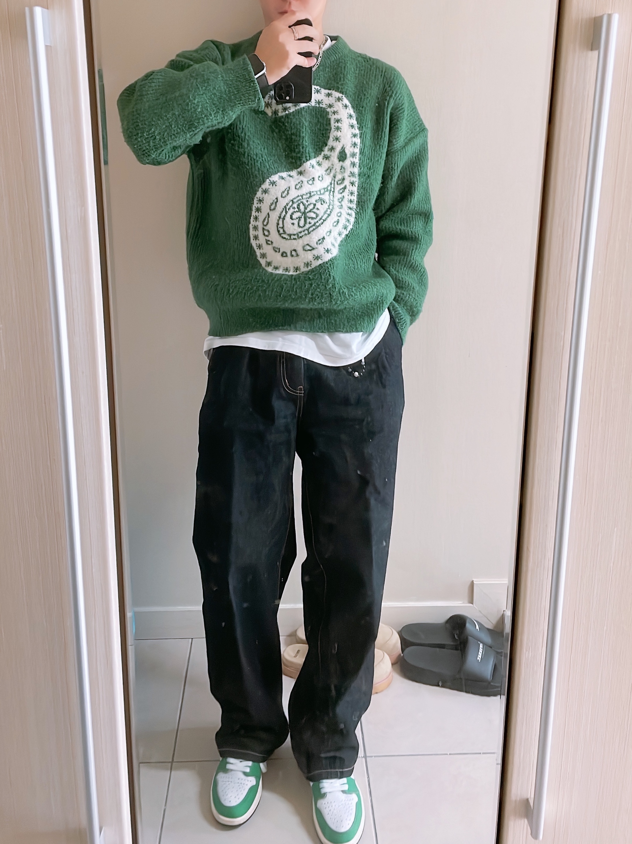 지훈 / 32 (@jihoon92) 님의 게시물 | KREAM