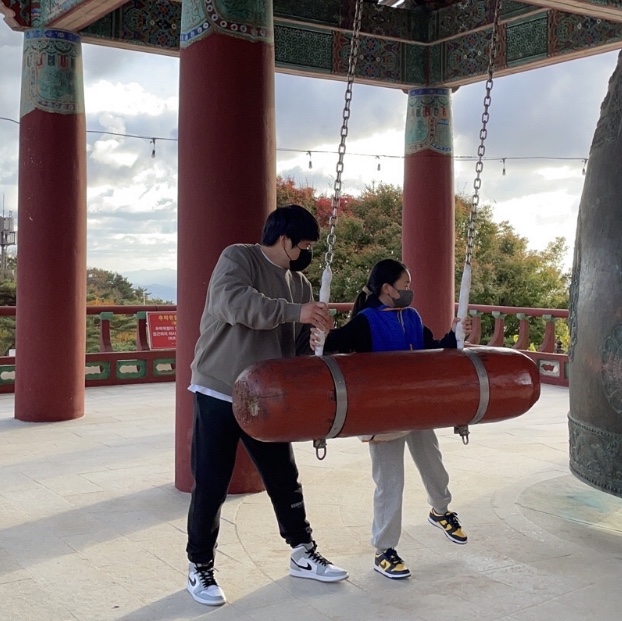 스바 (@seuba1) 님의 게시물 | KREAM