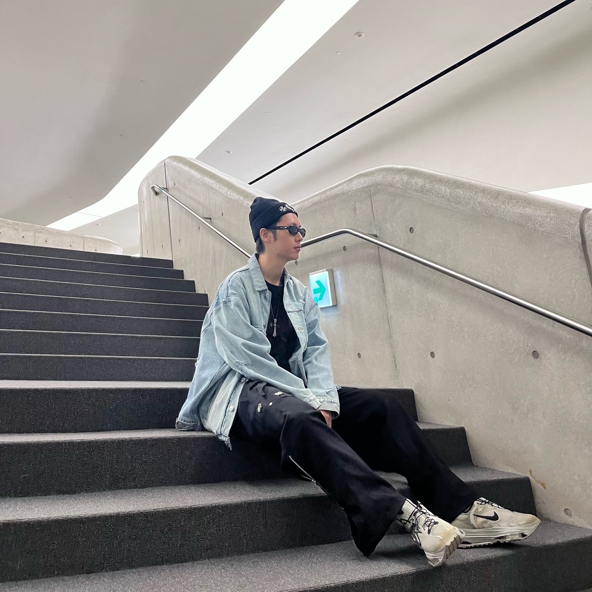 신린이 (@hj_k.archive) 님의 게시물 | KREAM