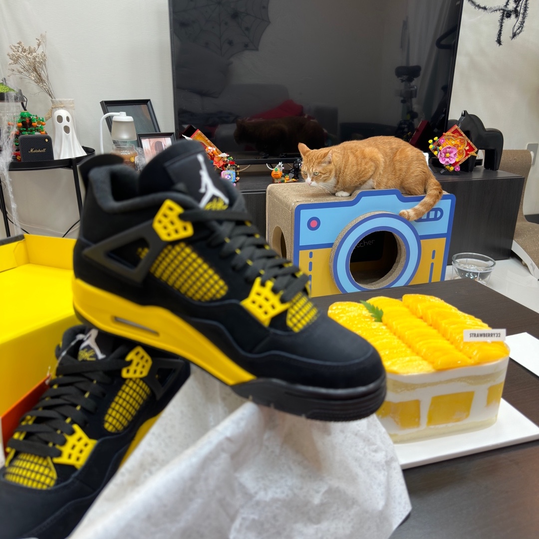 롤리잡화점 (@rollie.market) 님의 게시물 | KREAM